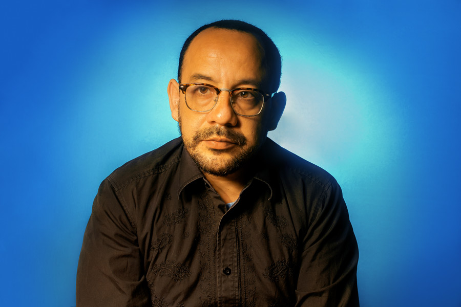 A Jesús Cossio a veces le duele dibujar